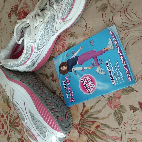 Skechers | Shoes | R Dvd Original Sketchers Iconic Shape Ups | Poshmark
